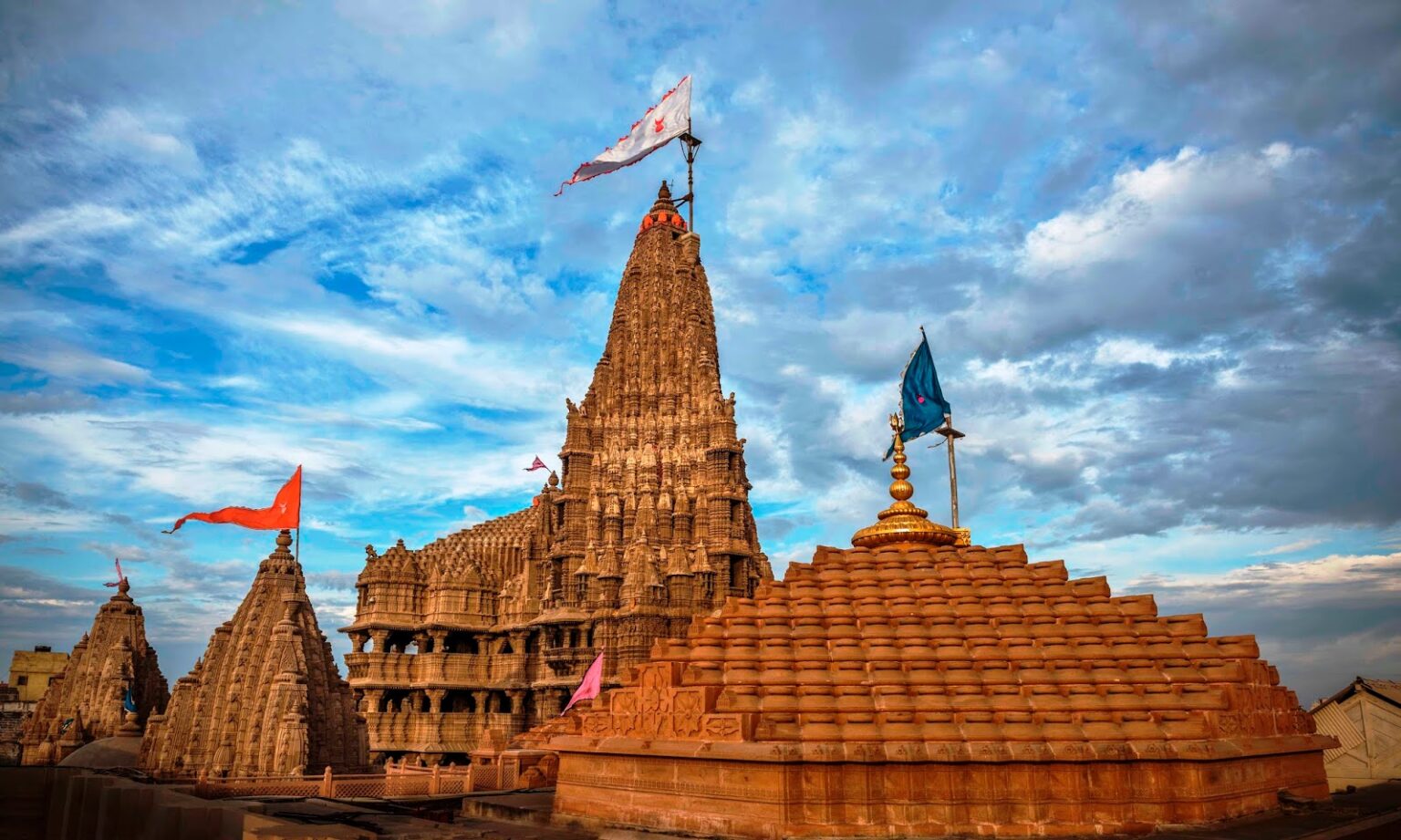 Dwarkadhish Temple: The Divine Legacy of Lord Krishna