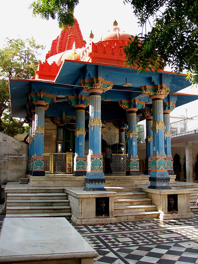 Brahma Temple Pushkar: A Rare Spiritual Site