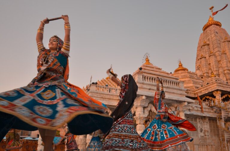 30 Best Garba Songs for Navratri 2024 | Top Dandiya Tracks